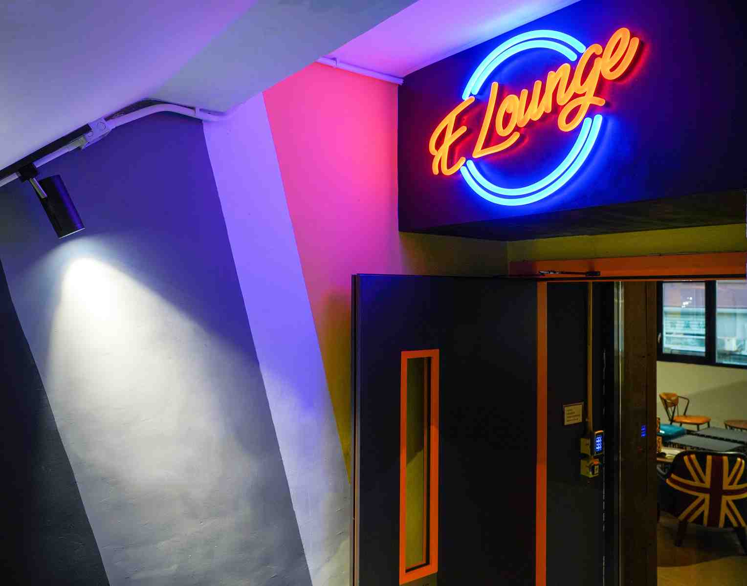 E 酒店休閒空間 – E HOTEL